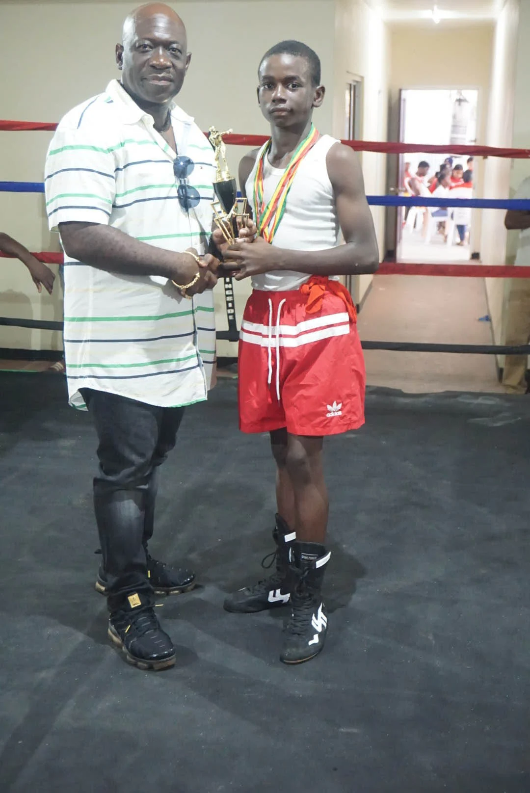 Keyon Britton earned the best boxer award in the Pepsi/Mike Parris U16 ...